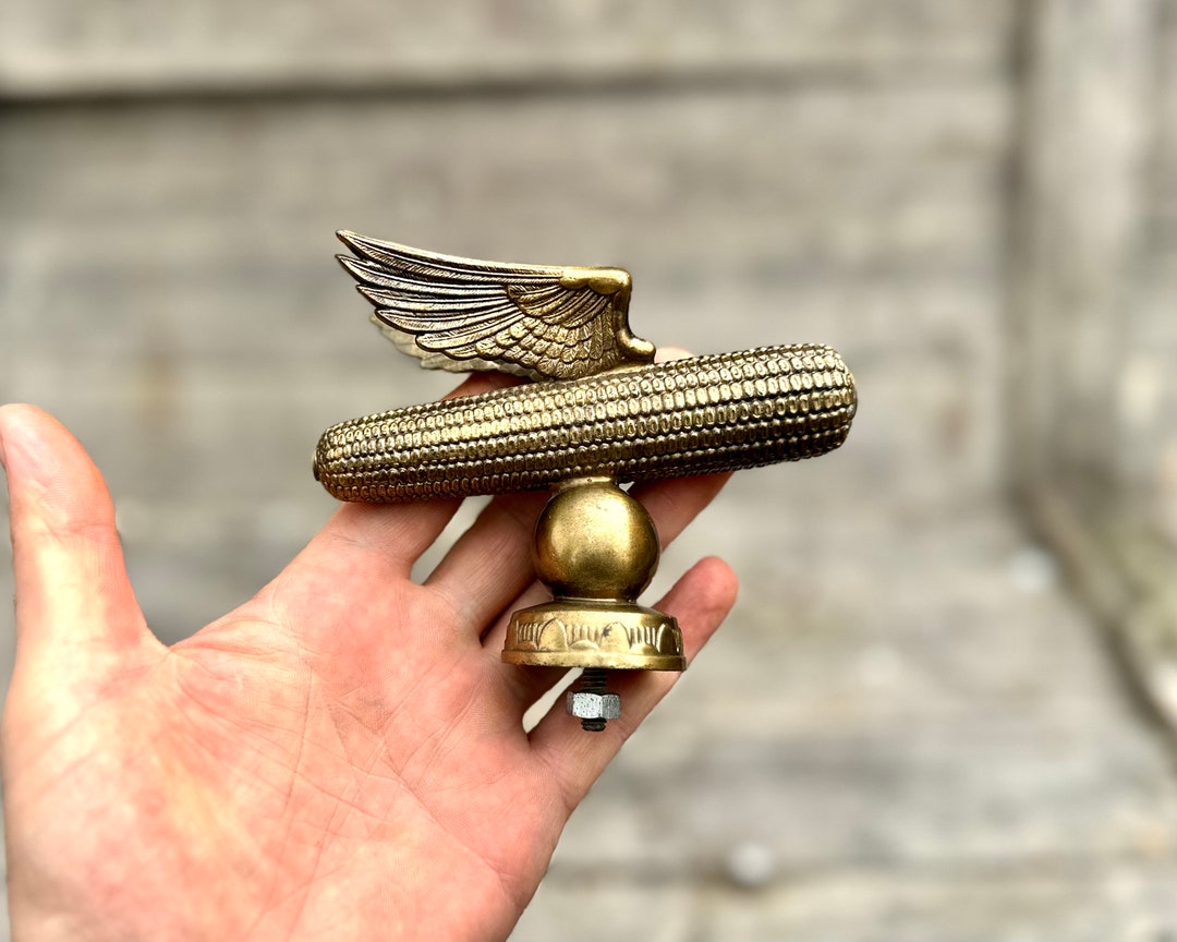 Dekalb Flying Corn Hood Ornament Topper, Farm Advertising, Car Mascot ...