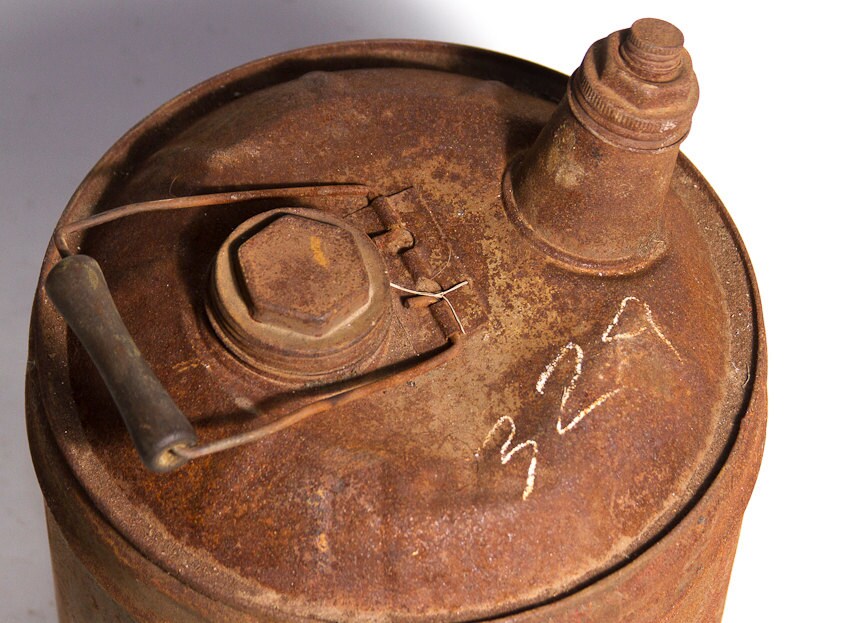 Vintage Veedol Oil Can Five Gallon Oil Can Rusty Oil Can | Etsy