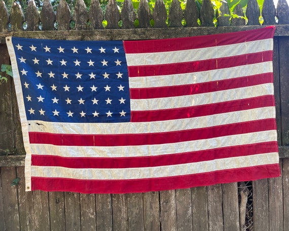 Old Vintage American Flag Vintage American Flag And 2nd Amendment On