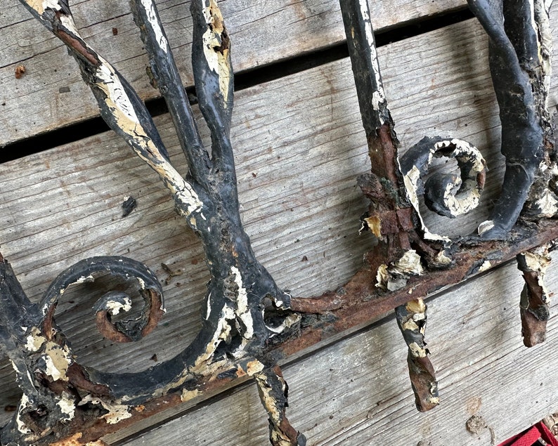 Antique Wrought Iron Heart Gate: Victorian Garden Decor (27''x27'') - Etsy