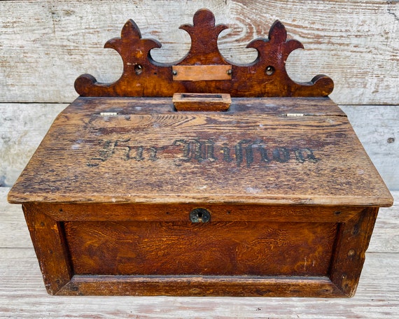 Primitive Wall Boxes