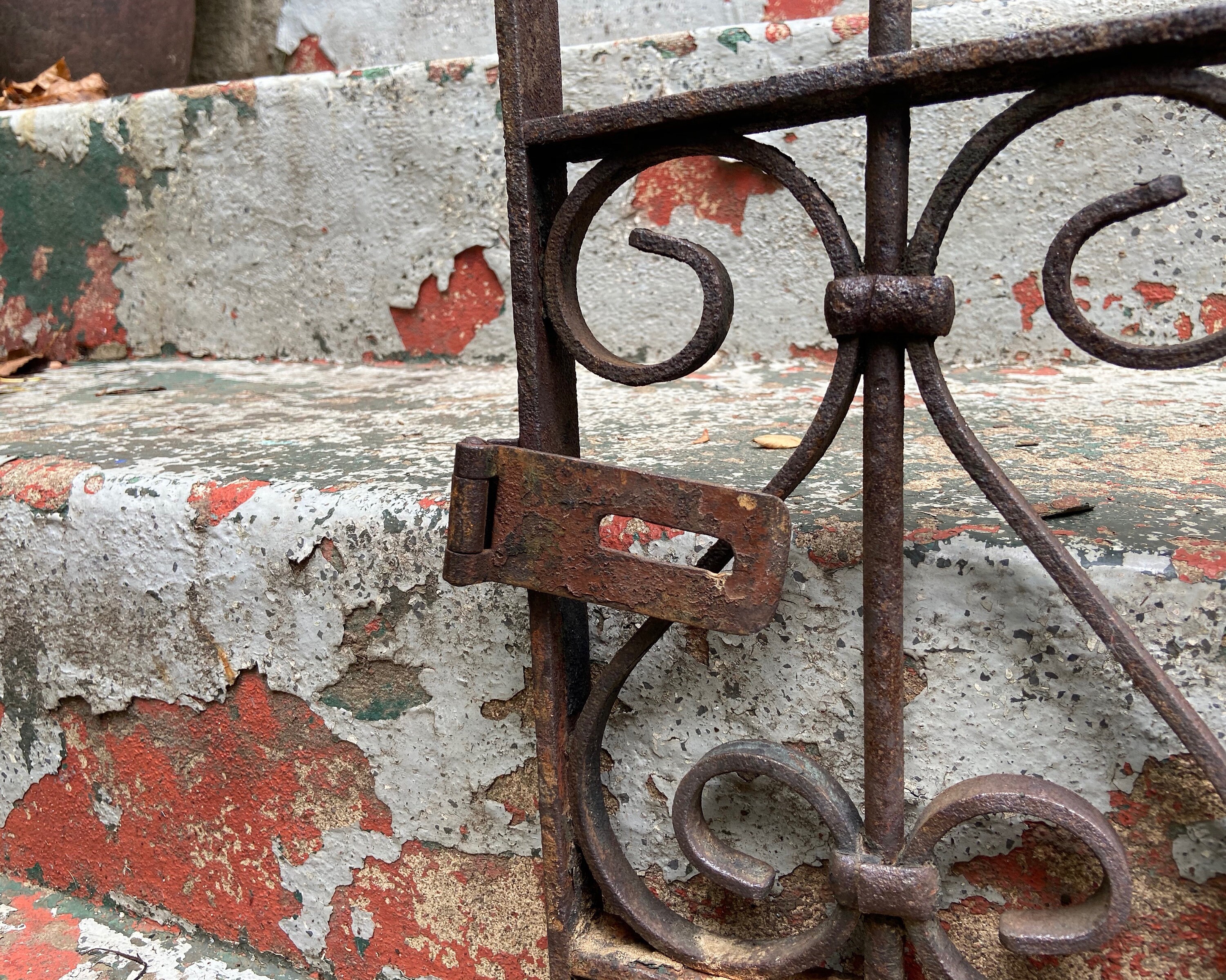 Antique Wrought Iron Heart Gate: Victorian Garden Decor (26x19) - Etsy