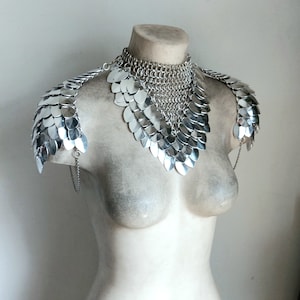 Athena V.2 Scalemail & Chainmail Shoulder Armor - Etsy
