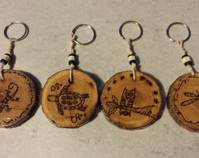 Personalized Animal Design Wood Keychains Choose From the Gecko, Turtle ...