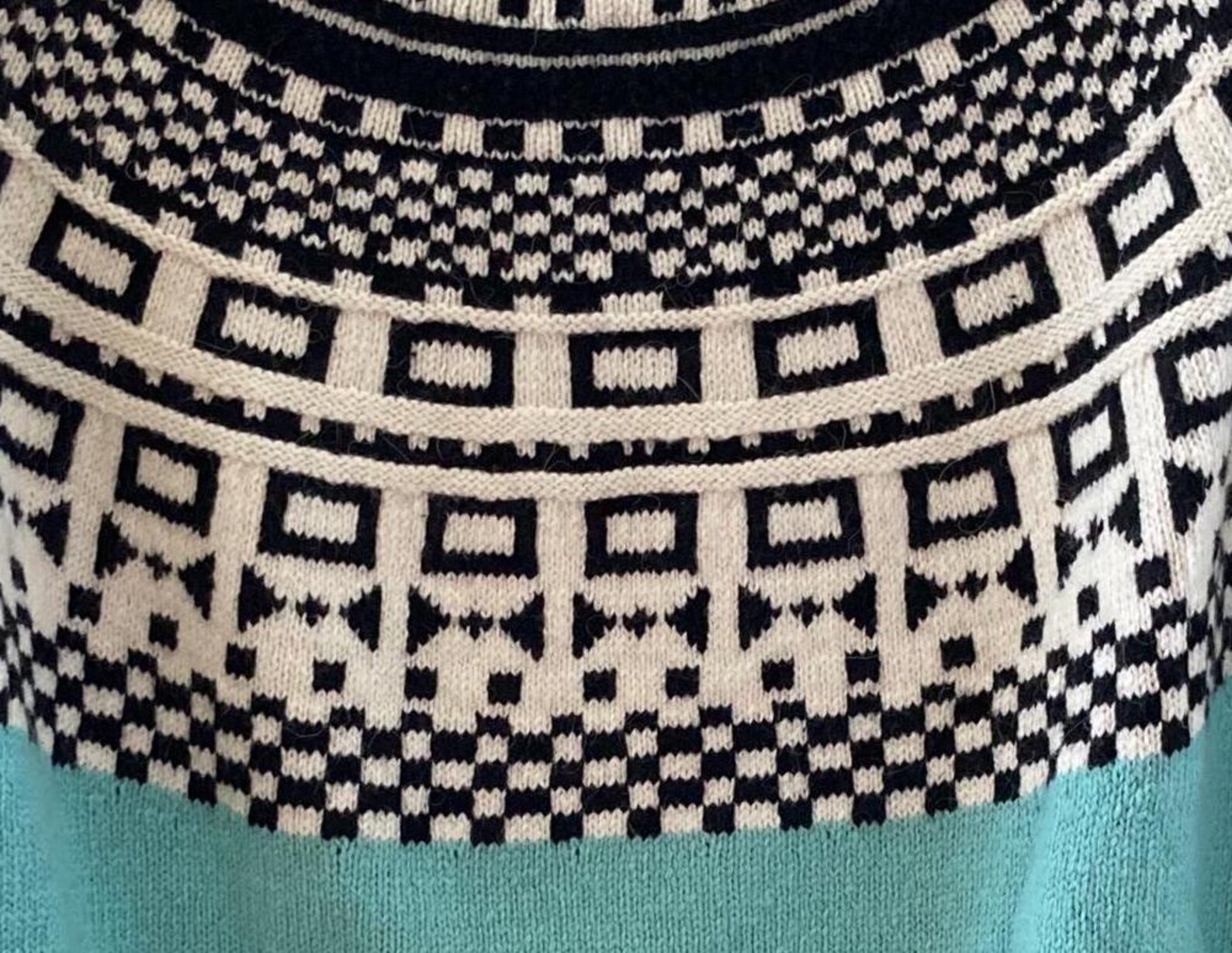 Vintage Fair Isle Sweater - Beautiful Colors - Very Unique Graphic ...
