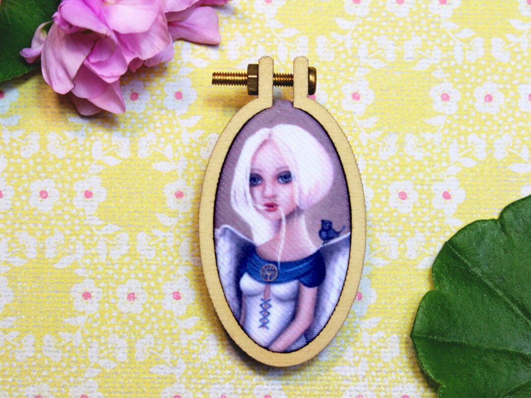 Angie Brooch. Guardian Angel. oops Collection. Jewel With Mini Circle ...