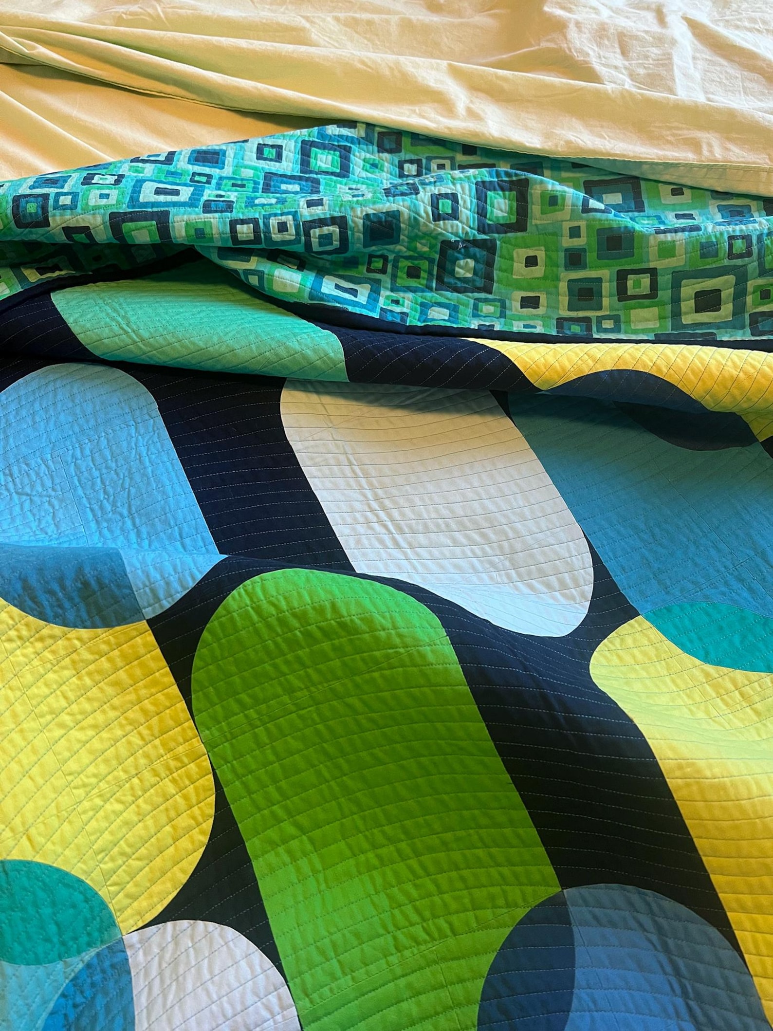Surfacing Quilt Pattern PDF Download – Modern Drunkard's Path Quilt - Etsy