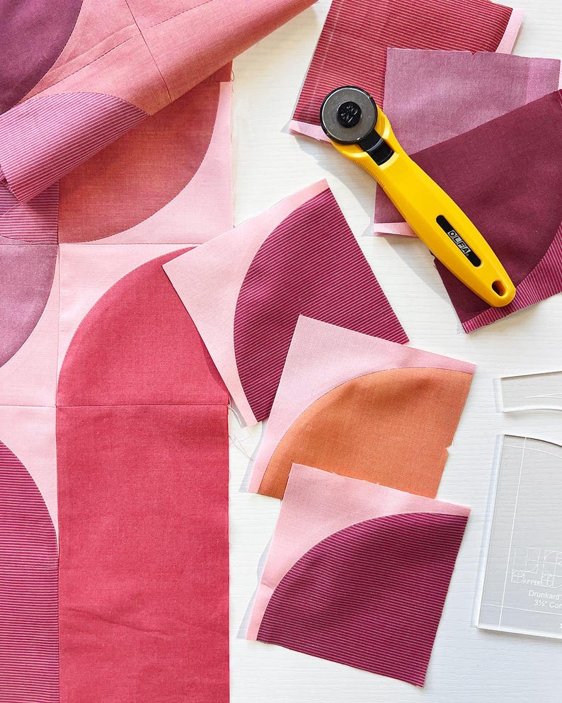 Surfacing Quilt Pattern PDF Download – Modern Drunkard's Path Quilt - Etsy