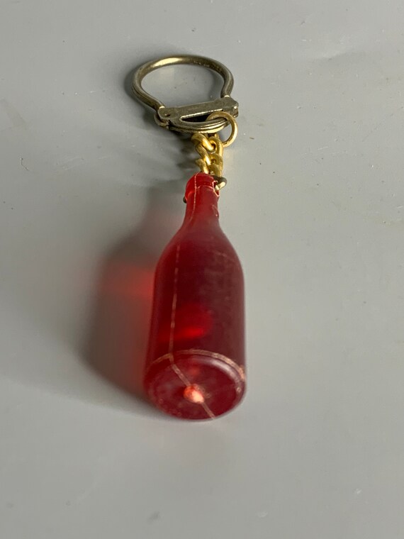 French vintage keychain holder bottle design - Gem