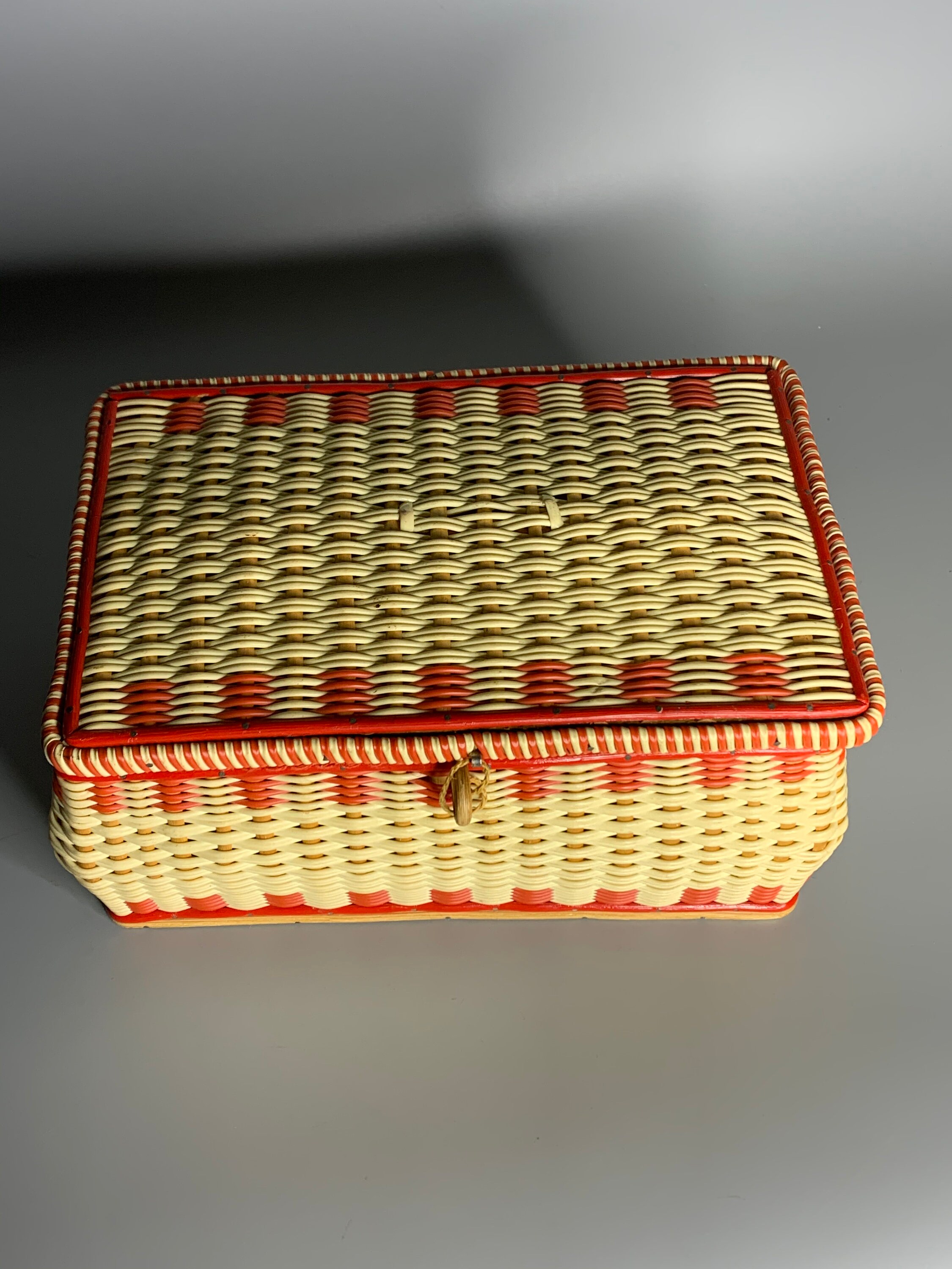 French Vintage Large Wicker Weaver Scoubidoo Nylon Threads Box - Etsy
