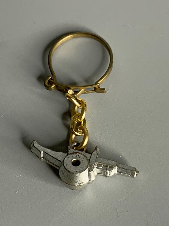 French vintage keychain holder cannon design - Gem