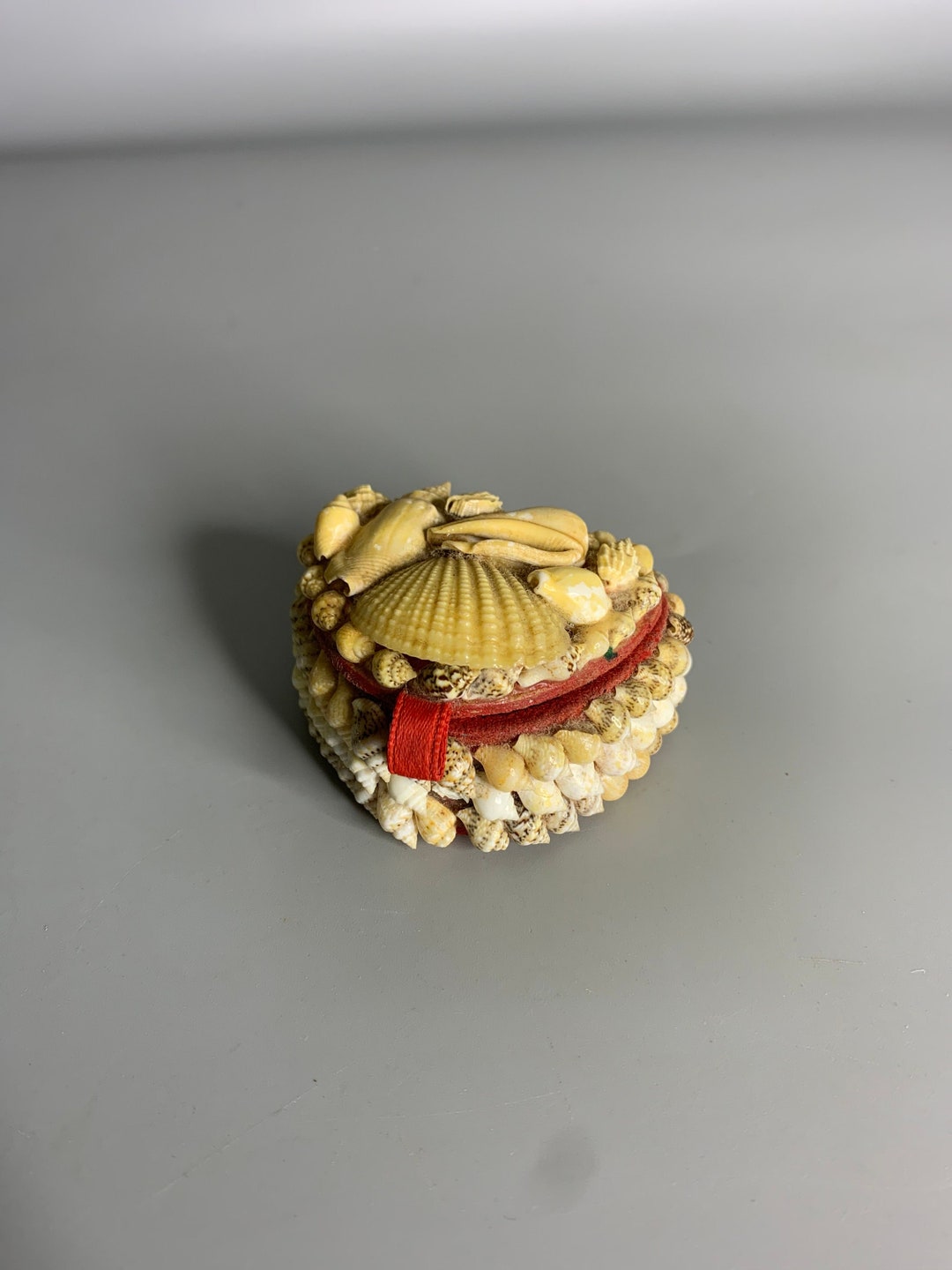 French Vintage Miniature Knick Knack Box Seashell Design Velvet Heart ...