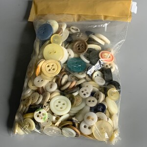 French Vintage Set of Assortment Buttons Sewing Project Cloth Making 5 ...
