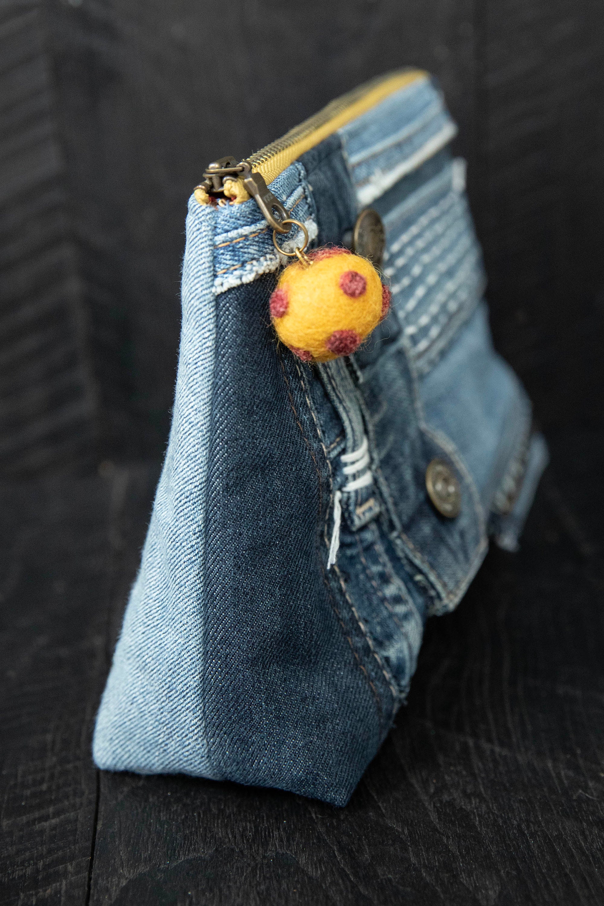 Upcycled Jeans Purse. Denim Clutch Bag. Zippered Denim Patchwork Bag ...