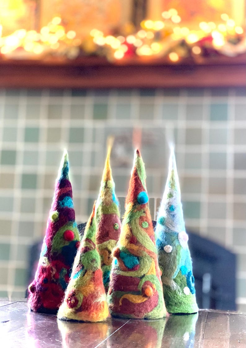 Handmade Needle-felted Merino Wool Christmas Tree. - Etsy