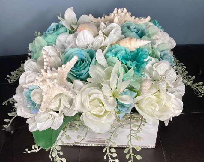 SEASHELL CENTERPIECE Beach Wedding Centerpiece by the Sea - Etsy