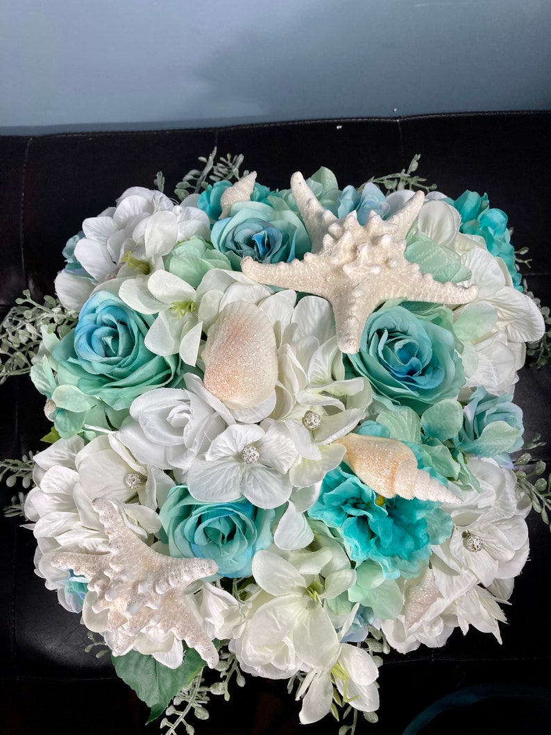 SEASHELL CENTERPIECE Beach Wedding Centerpiece by the Sea | Etsy