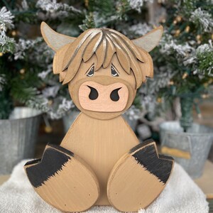 Small Highland Cow Shelf Sitter, Farm Table Decor, Cow Decor, Wood Cow ...