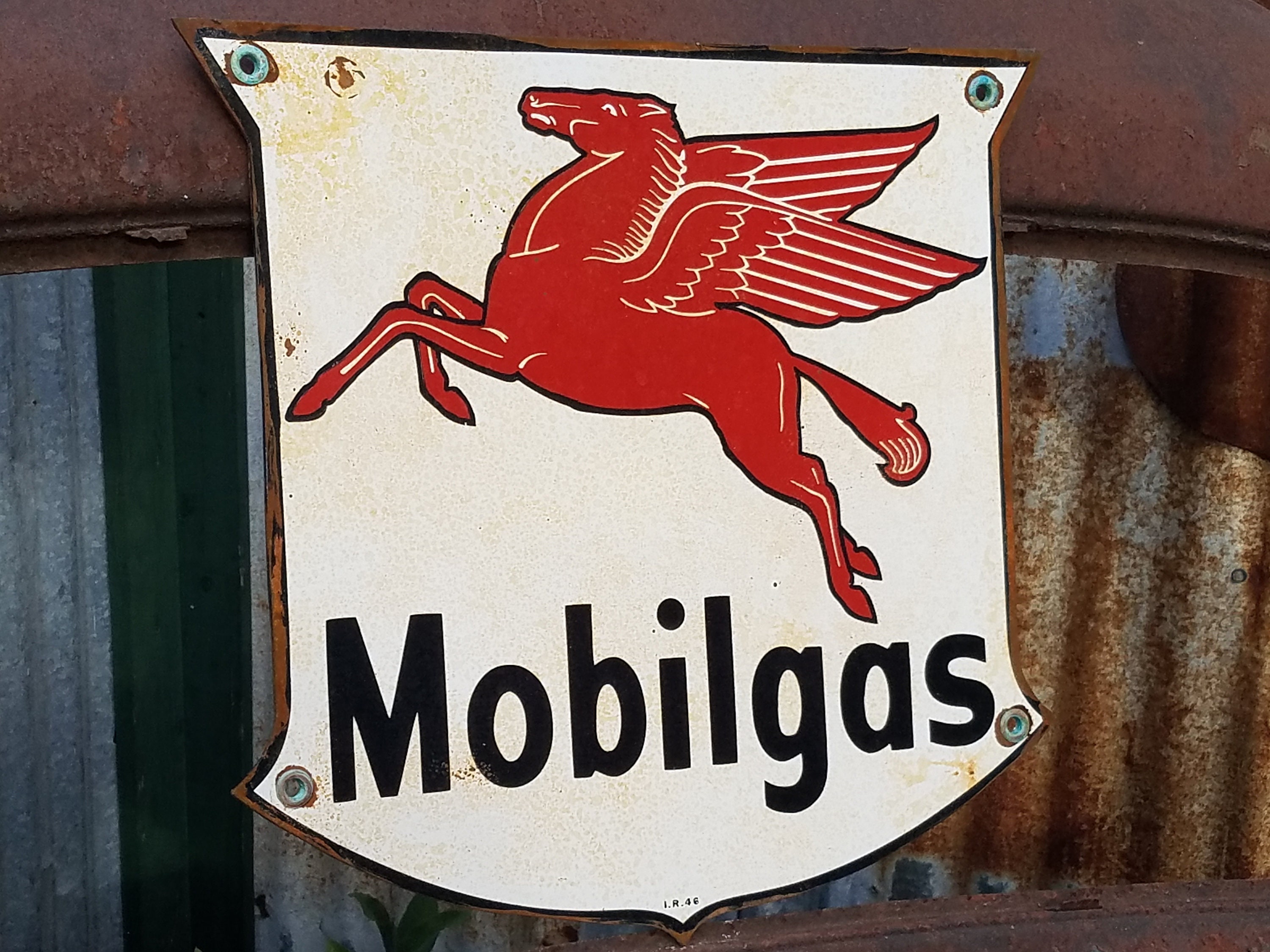 20" X 19 1/4" Mobilgas Sign - Etsy