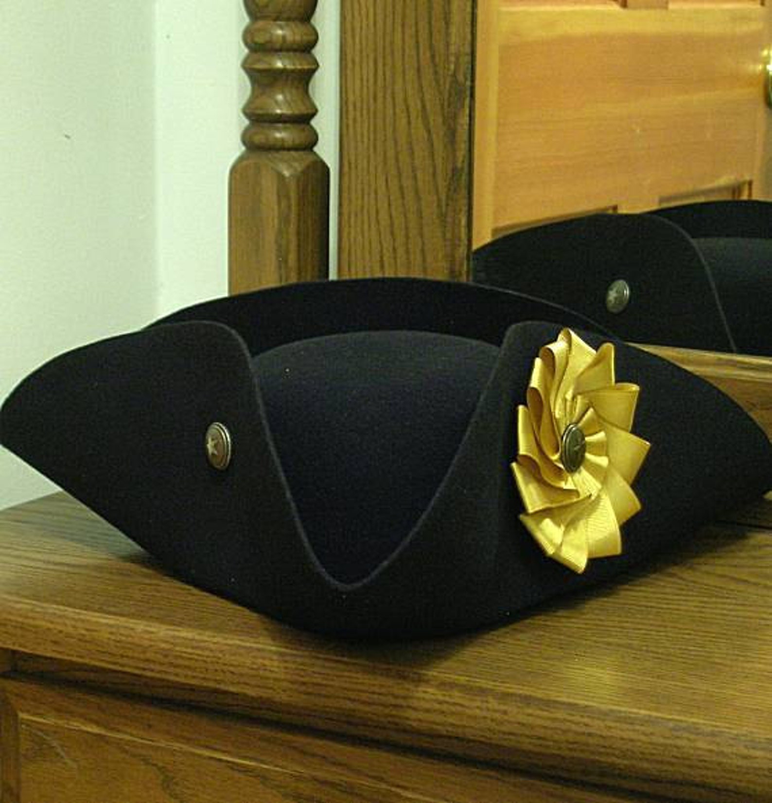 Captain's Tricorn Colonial Military Cockade Hat | Etsy