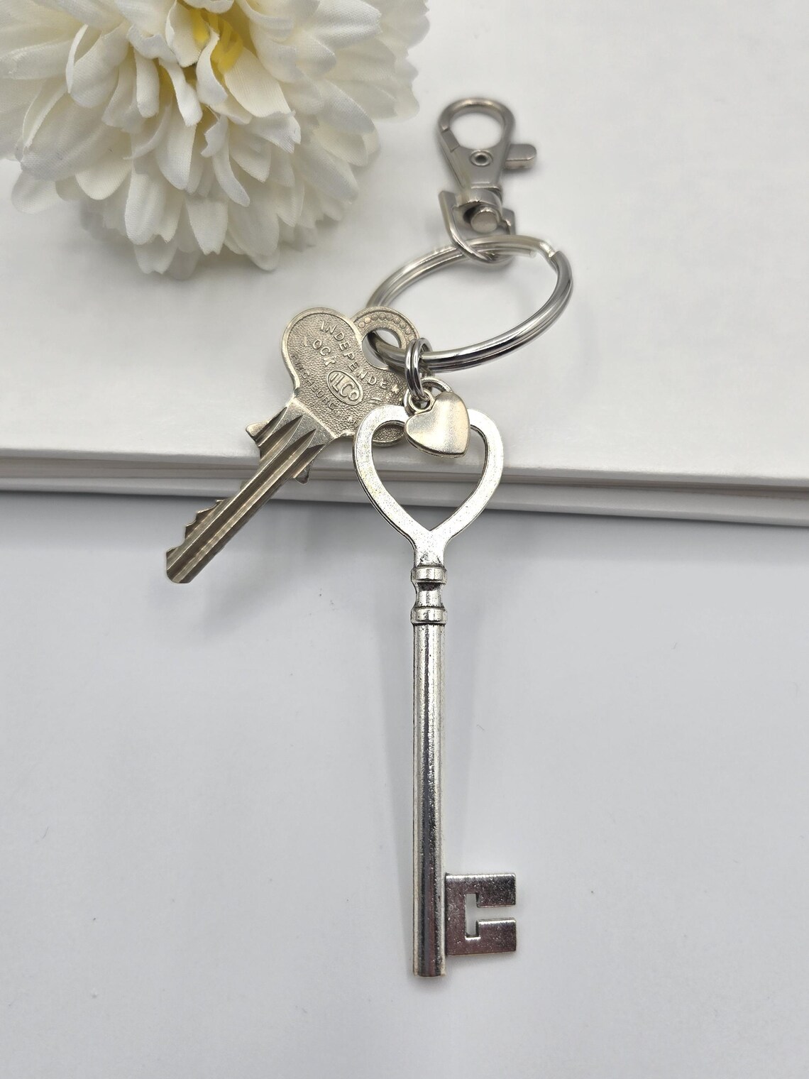 Vintage-style Skeleton Key Keychain, Two Heart Keychain, Silver Heart ...