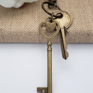 Vintage-style Skeleton Key Keychain, Two Heart Keychain, Antique Bronze ...