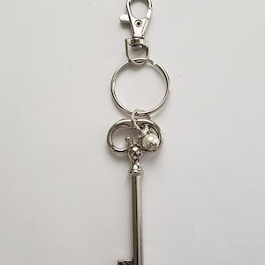 Skeleton Key Keychain, Silver Keychain, Assemblage Keychain, Gift for New Driver, New Homeowner ...