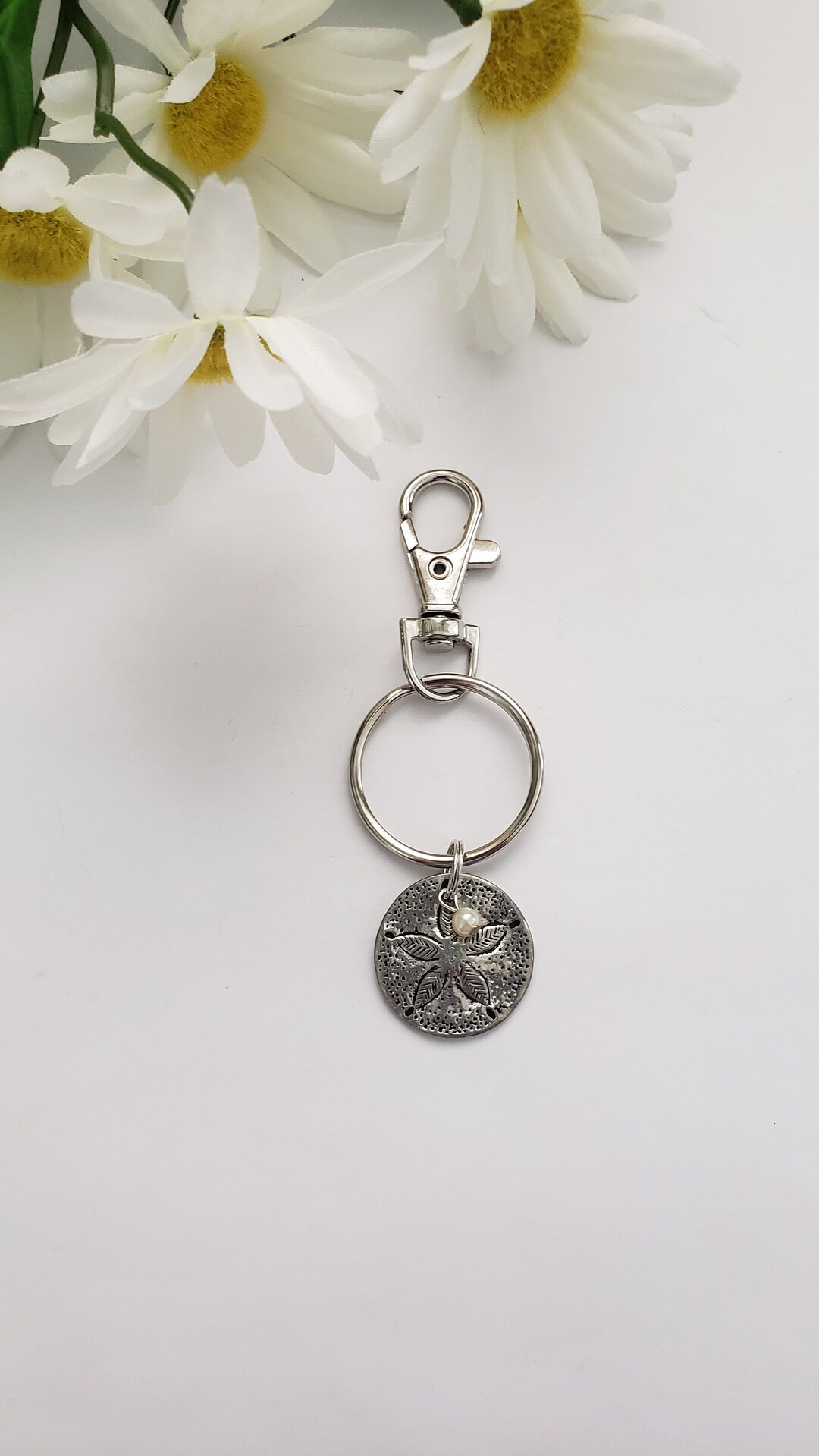 Sand Dollar Keychain, Beach Accessory, Beach-themed Gift, Sand Dollar ...
