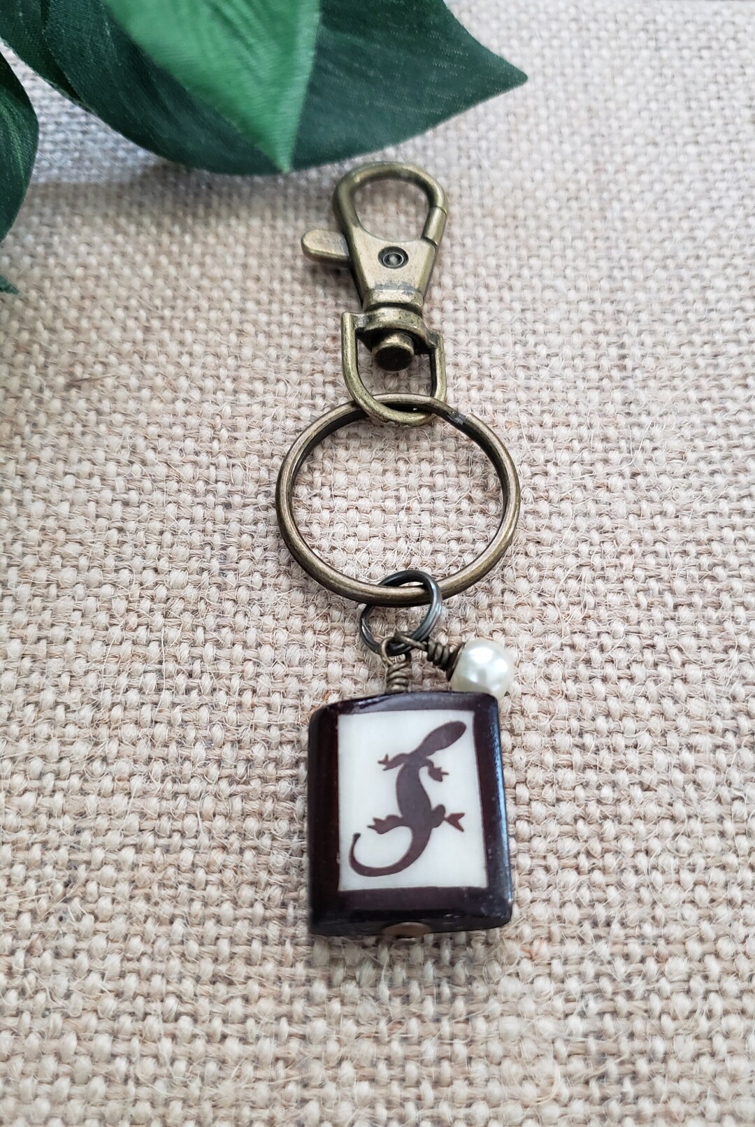 Gecko Keychain, Gecko Ornament, Bone Tile Keychain, Reptile Keychain ...