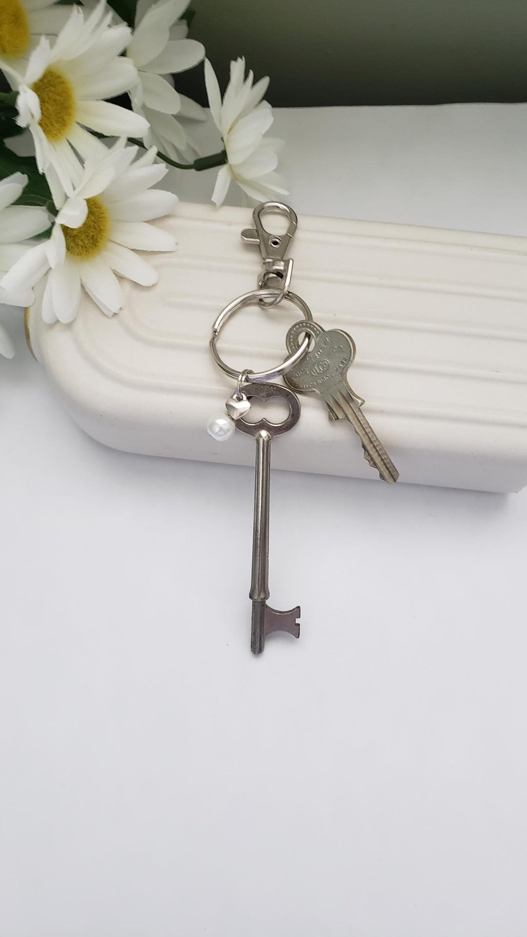 Skeleton Key Keychain, Silver Keychain, Assemblage Keychain, Gift for ...