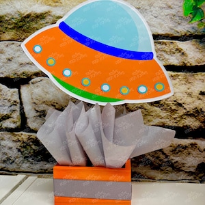 Outer Space Blast off Centerpiece Decoration Spaceship Outer Planets ...