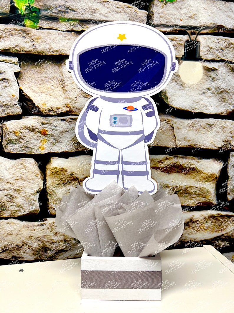 Outer Space Blast off Centerpiece Decoration Spaceship Outer Planets ...