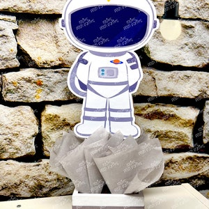 Outer Space Blast off Centerpiece Decoration Spaceship Outer Planets ...