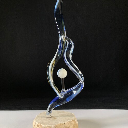 Howling Wolf Handblown Glass Sculpture - Etsy