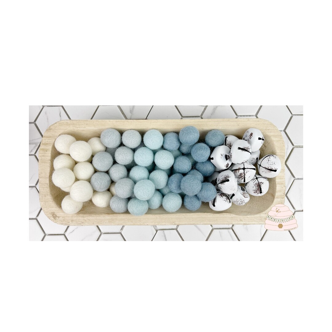 Winter Farmhouse Pom Pom Garland Decor, Winter Felt Ball Garland, Cool ...