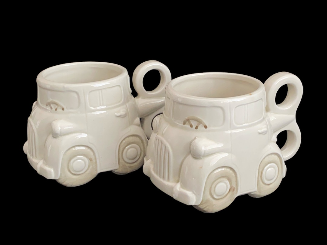 Vintage 1970s Modern Pair of Fitz and Floyd Volkswagen Beetle AUTO MUGS ...