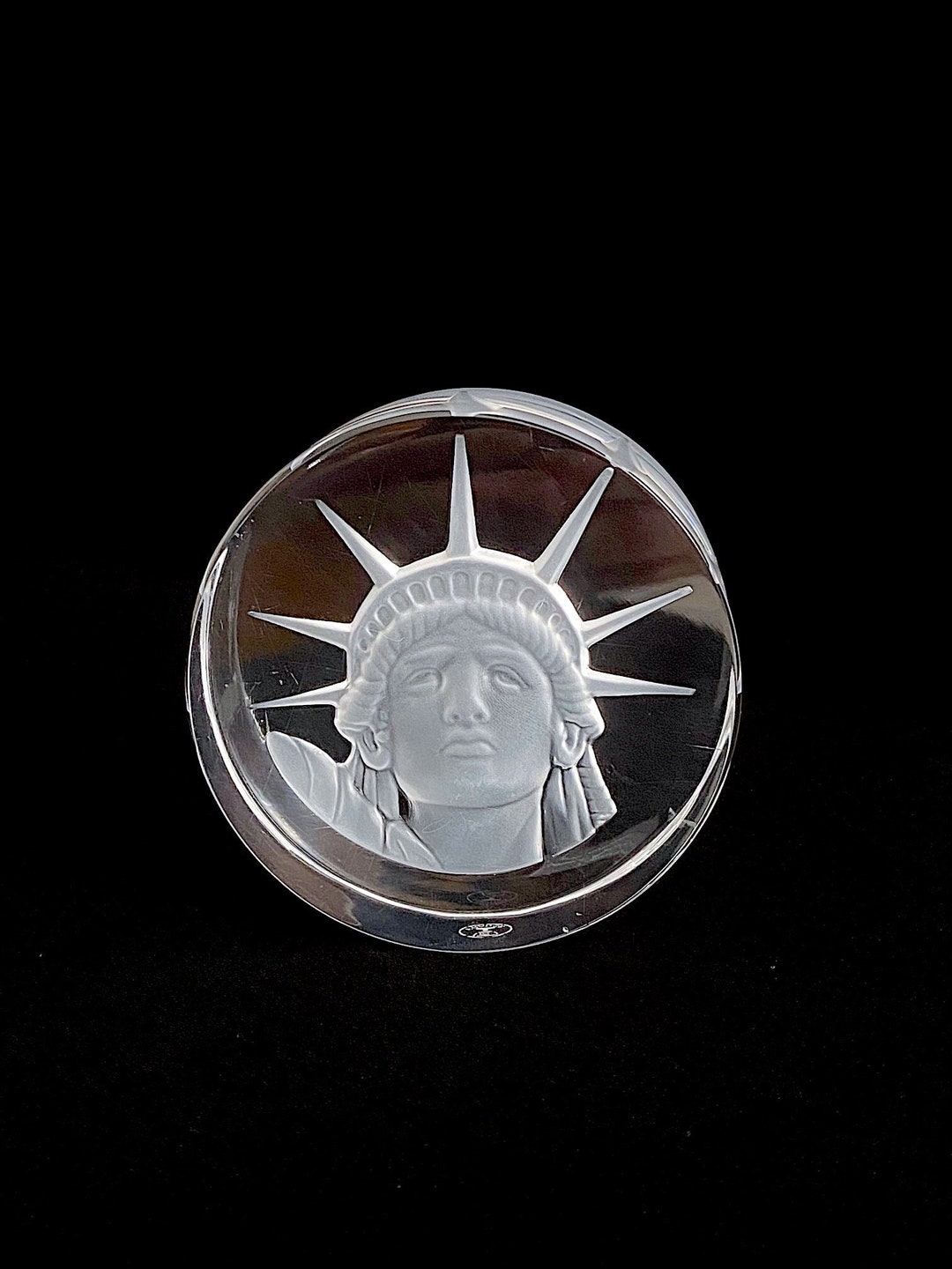 Vintage Fine French Crystal Statue of Liberty Round Paperweight Lady ...