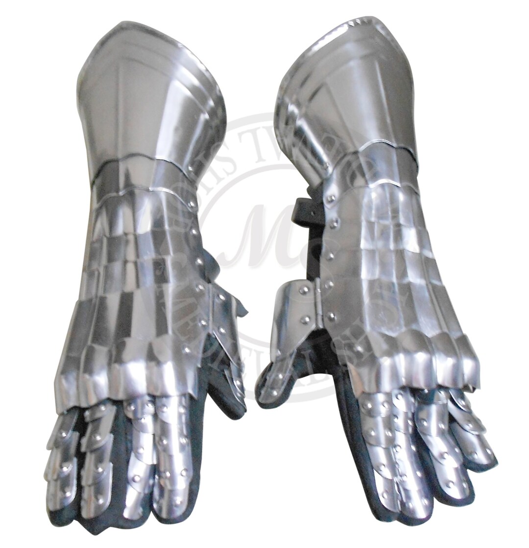Vintageware Medieval Gauntlet Knight Armor Gloves Wearable Halloween ...