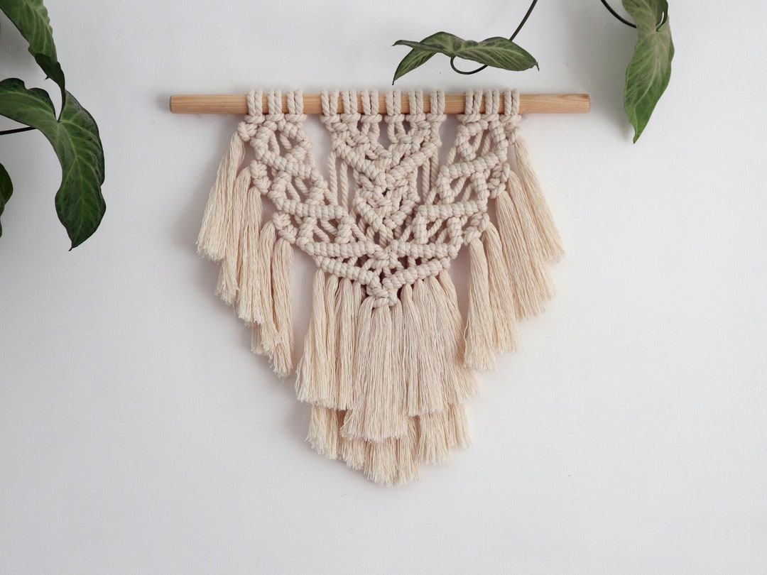 Small Macrame Wall Hanging, Dorm Room Decor, Small Wall Decor, Girls ...