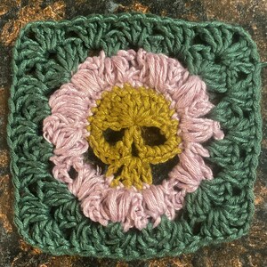 Daisy Skull Crochet PATTERN - Etsy