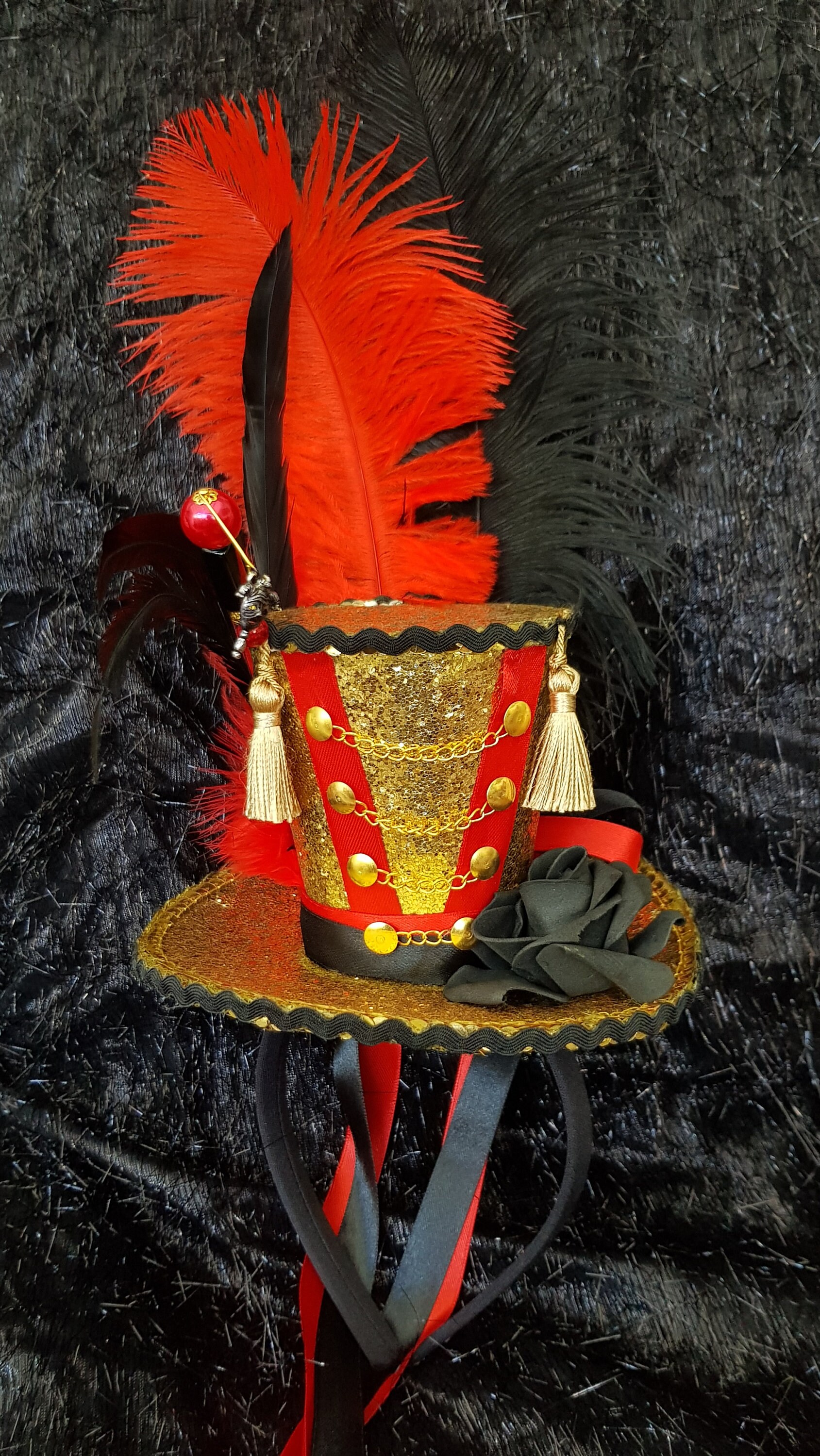 Circus Ringmaster Mini Top Hat Gold Glitter Hatpin Jester Charm Lion ...