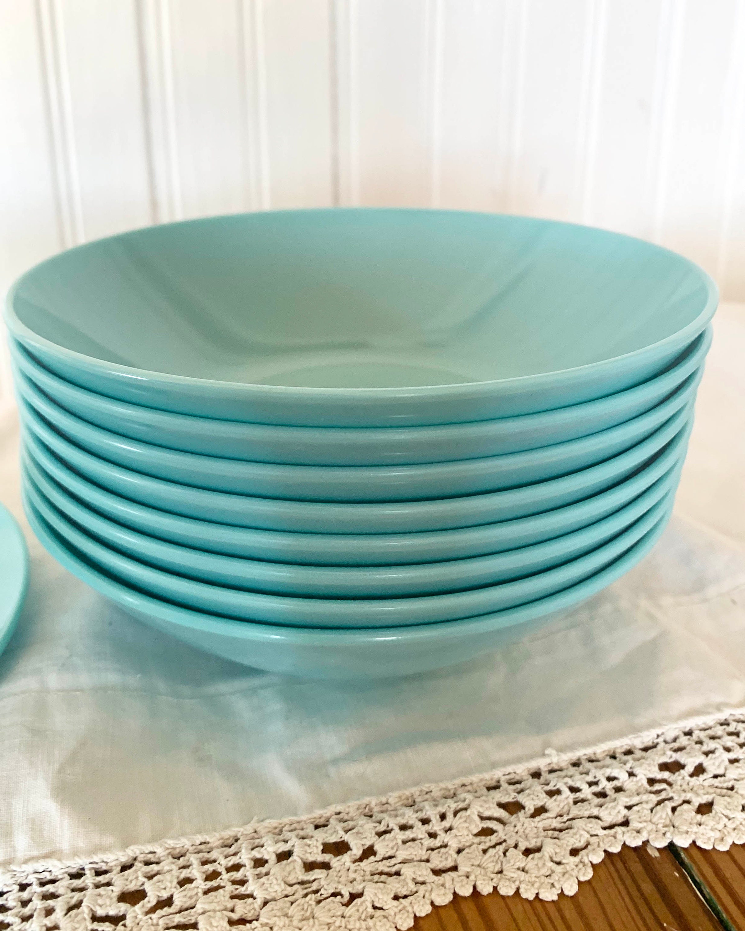 Fabulous 24 Piece Vintage Aqua Blue Melamine Set 8 Cups 8 Saucers 8 ...