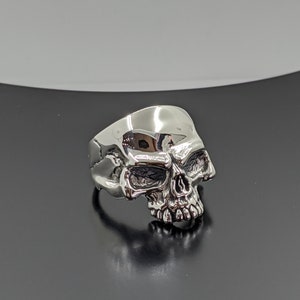 Sterling Silver Mean Skull Ring - Etsy