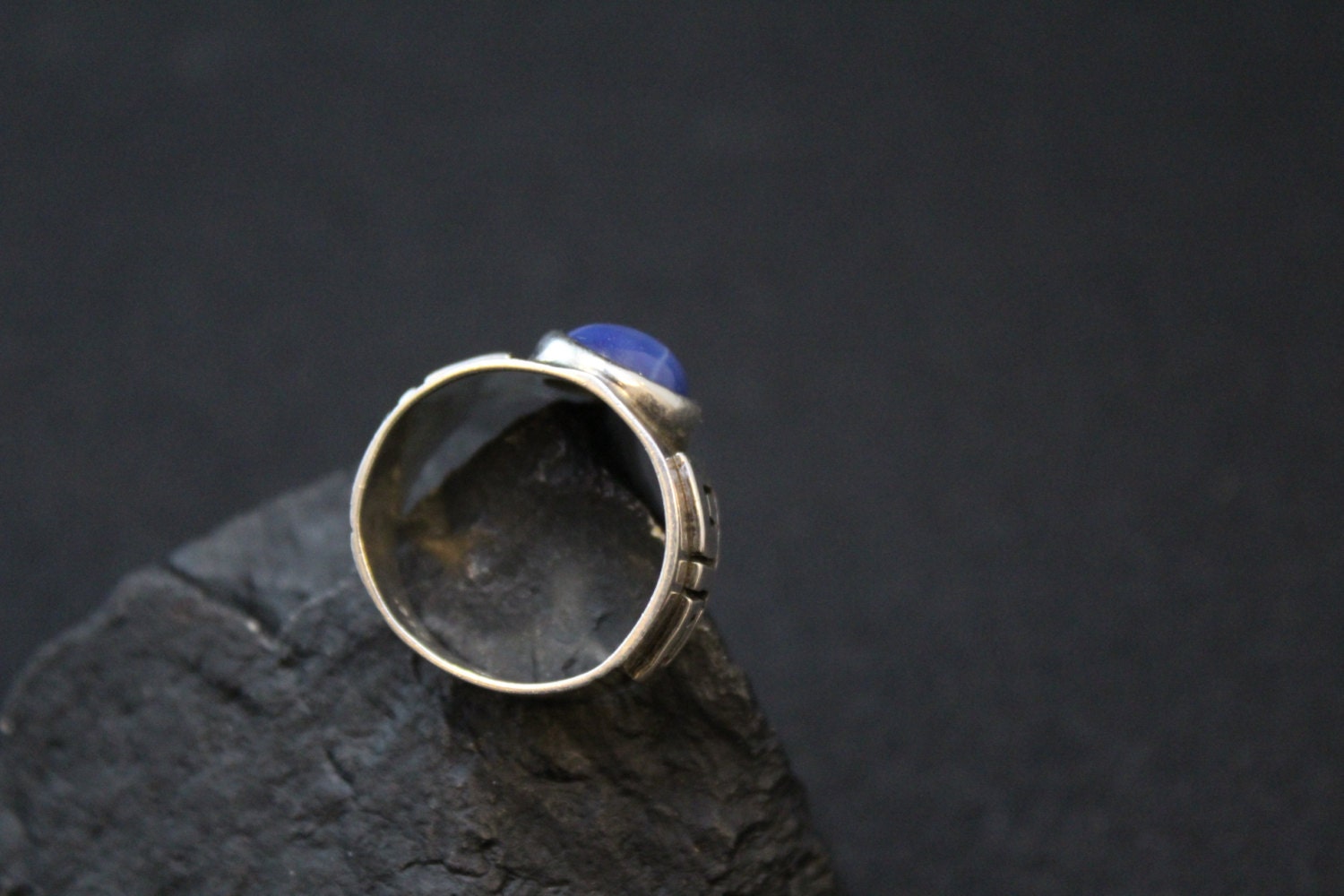 Sterling Silver and Synthetic Star Sapphire Greed Key Unisex Band Ring