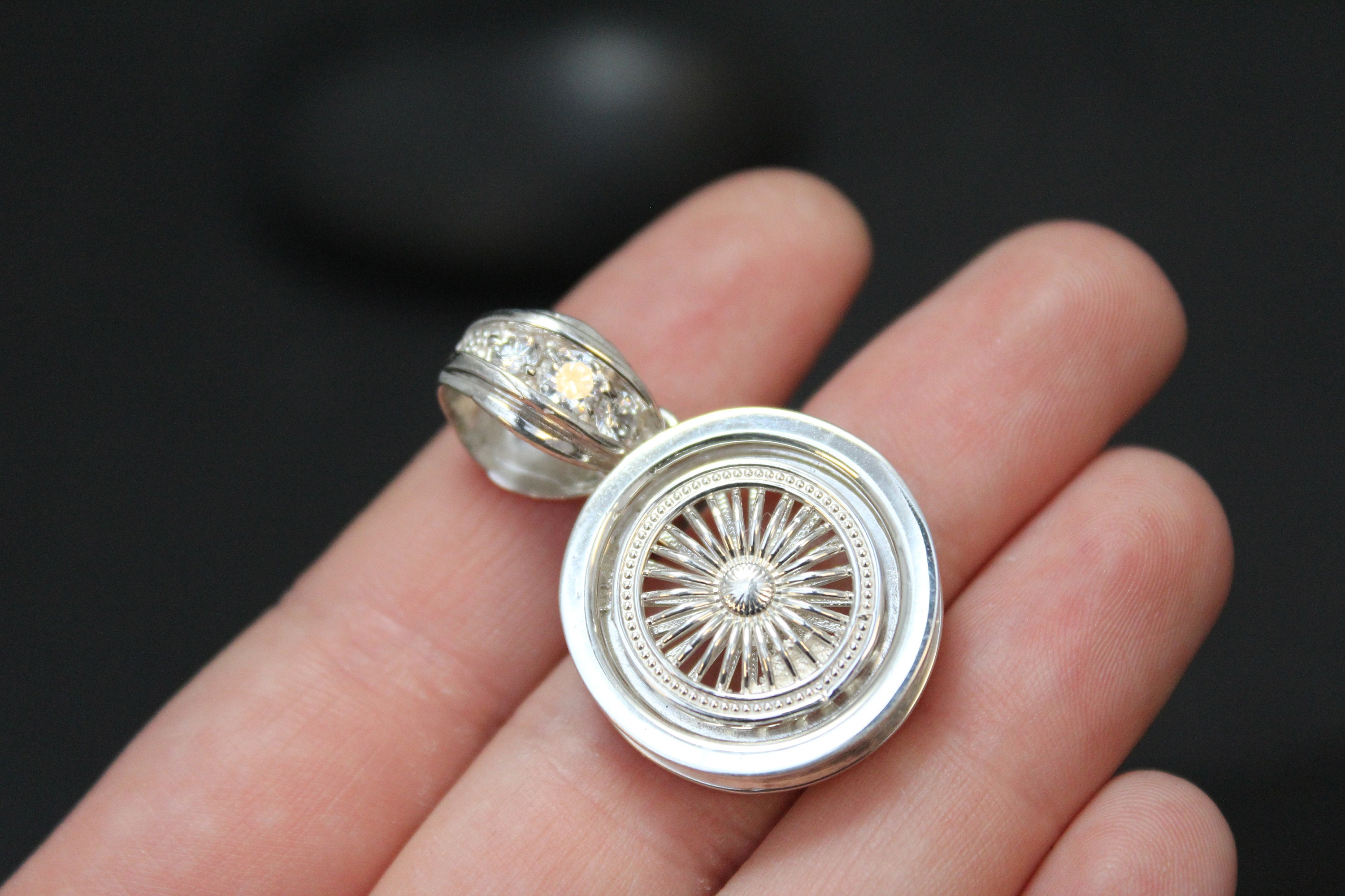 Sterling Silver Spinning Rim CZ Pendant, Sterling Car Rim Pendant ...
