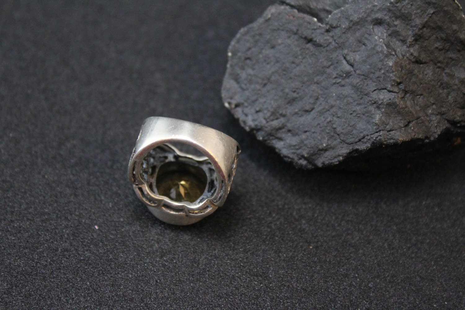 Sterling Silver Retired Silpada Citrine Cocktail Ring