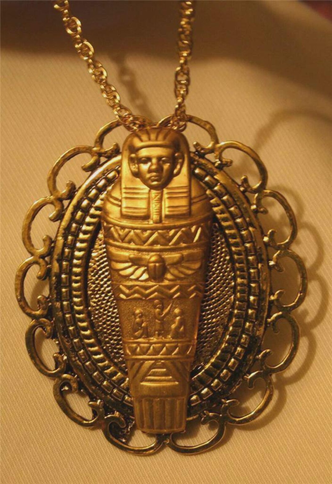 Handsome Scalloped Rim Sculpted Egyptian King Tut's Tomb Statue ...