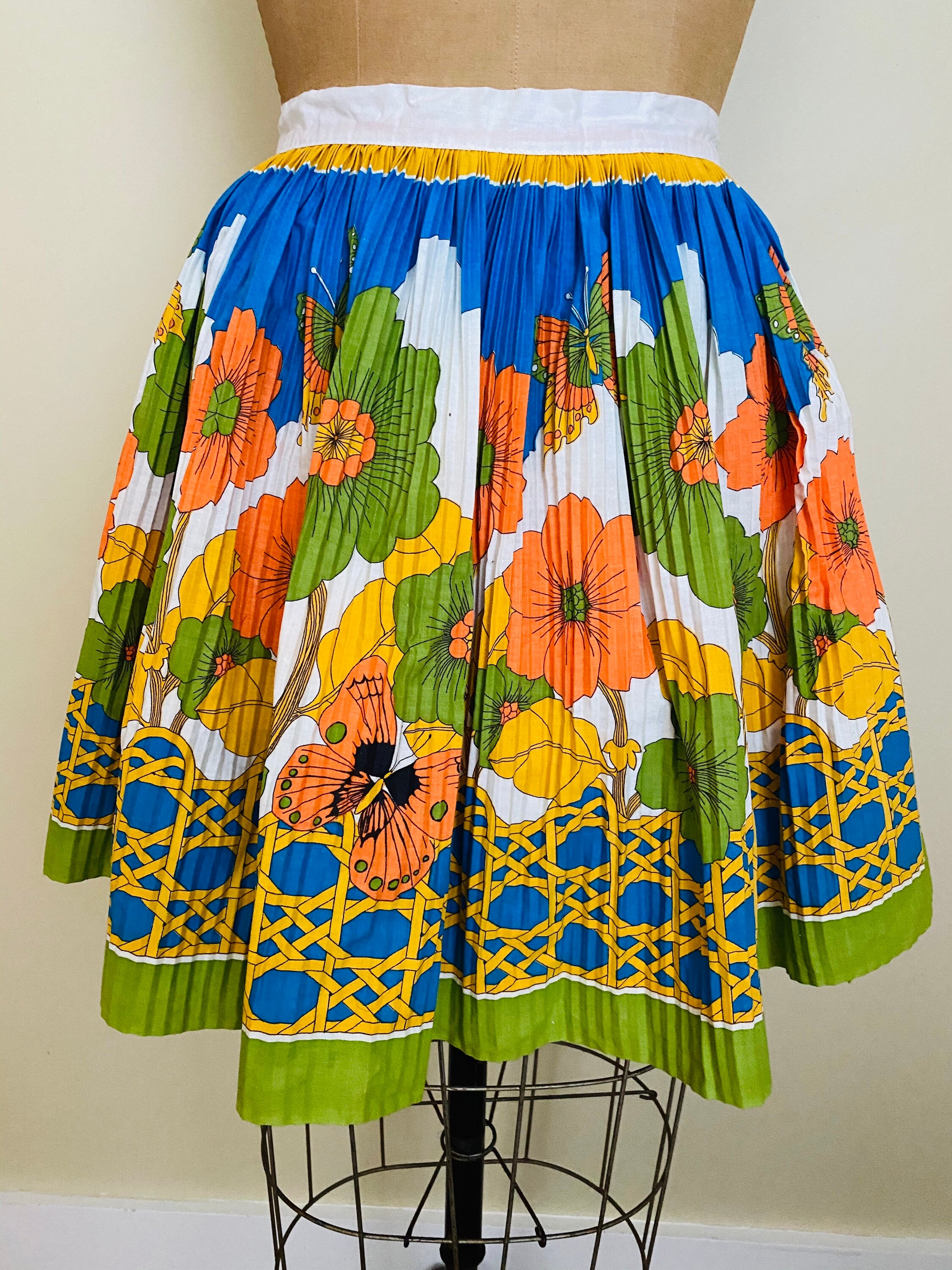 Vintage Ever Pleat Apron With Fabric by M. Lowenstein & Sons, NOS ...