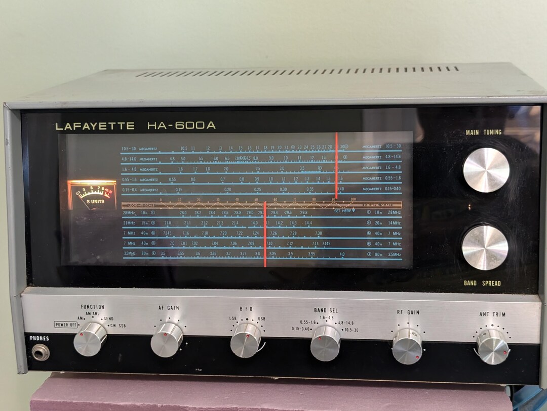 Vintage 1970s Lafayette HA 600A Solid State Communication Receiver ...
