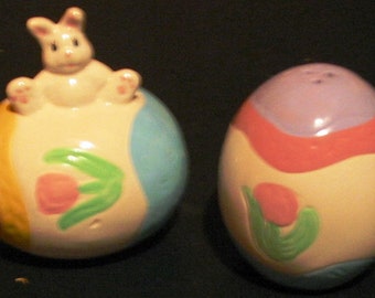 Vintage Ceramic Easter Egg Salt and Pepper Shaker Set Spring - Etsy